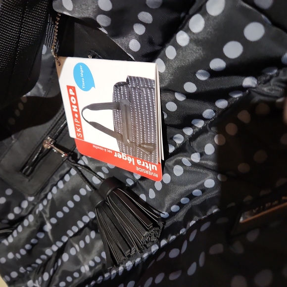 Skip Hop | Bags | Nwt Skip Hop Baby Bag Black And Grey Ultra Light ...